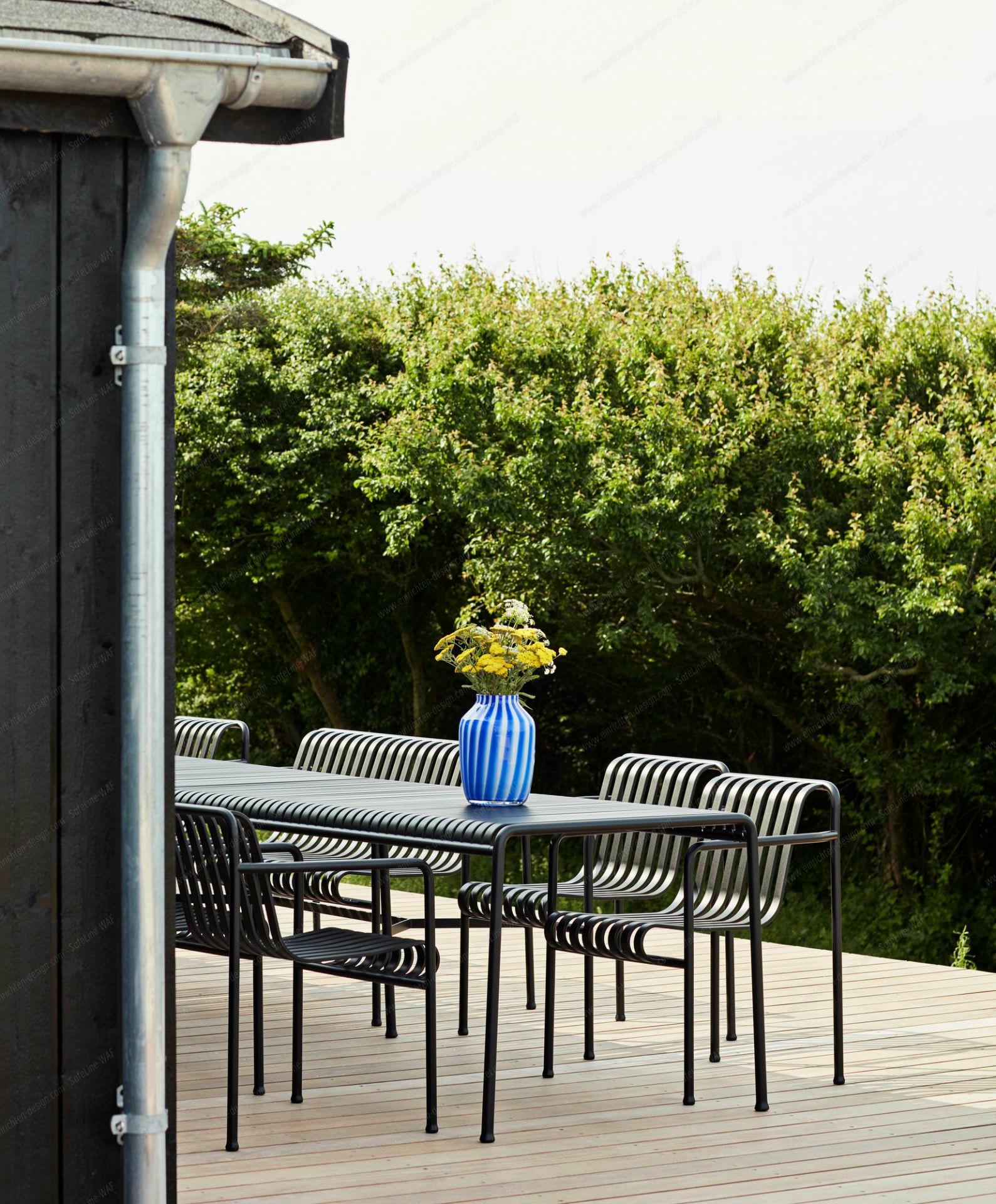 Hay outdoor dining table store